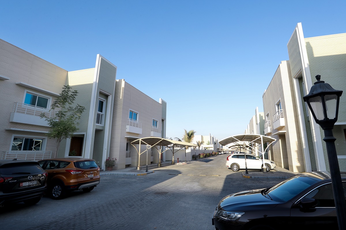 AL Nasser Properties | Liwa Oasis compound